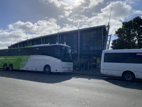 【NZ交通】ニュージーランド最大手長距離バス『InterCity』の利用方法 – HEY!!!