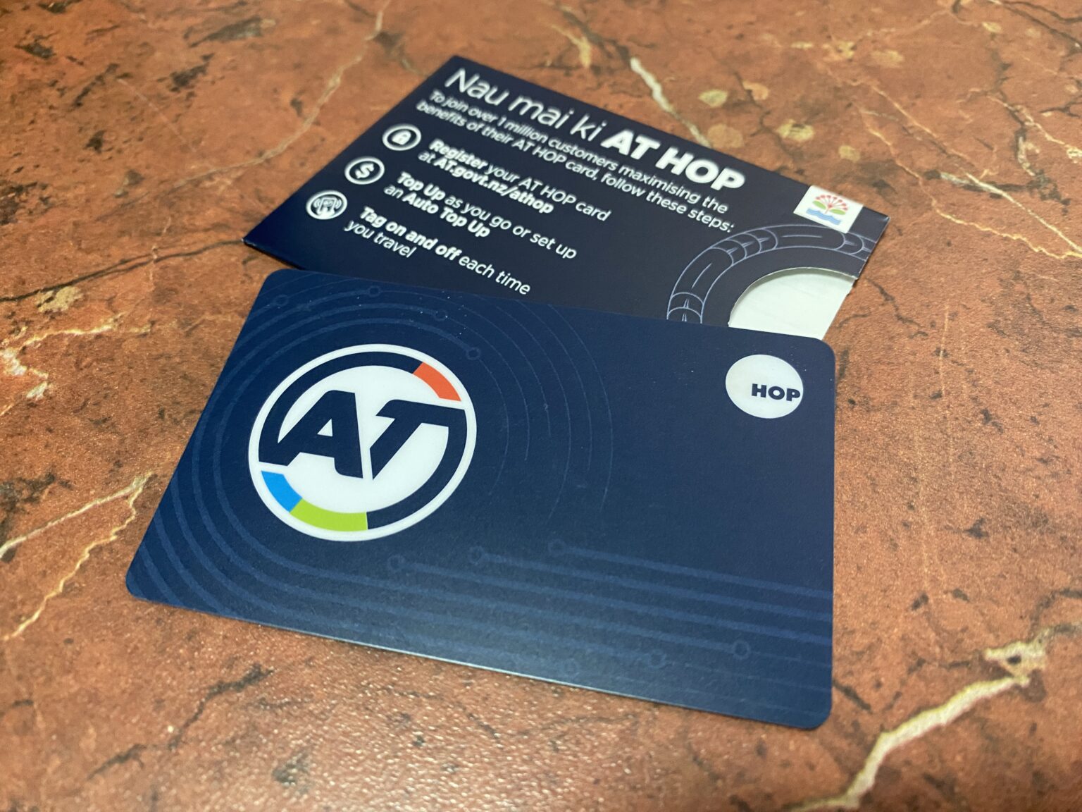 【NZ交通】オークランドの交通ICカード『AT HOPカード』の利用方法 – HEY!!!