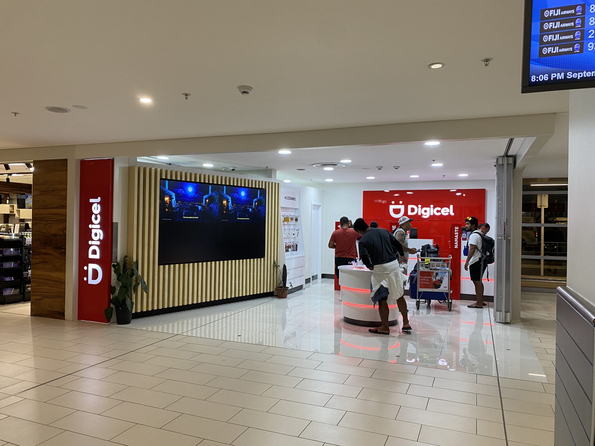 【フィジーSIM】ナンディ空港で購入した「Digicel」のSIMカード – HEY!!!